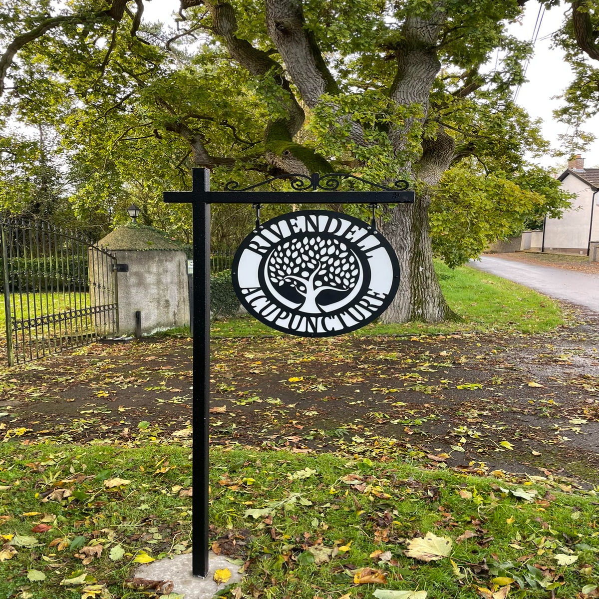 Pole Sign - 50x50 Box Section – Monea Metal Design